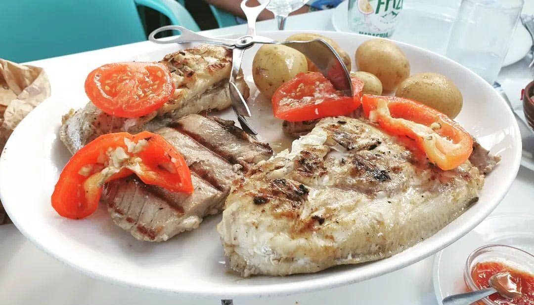 A Quick Guide of Restaurants/Bars on São Miguel With a Sea View - Livin ...