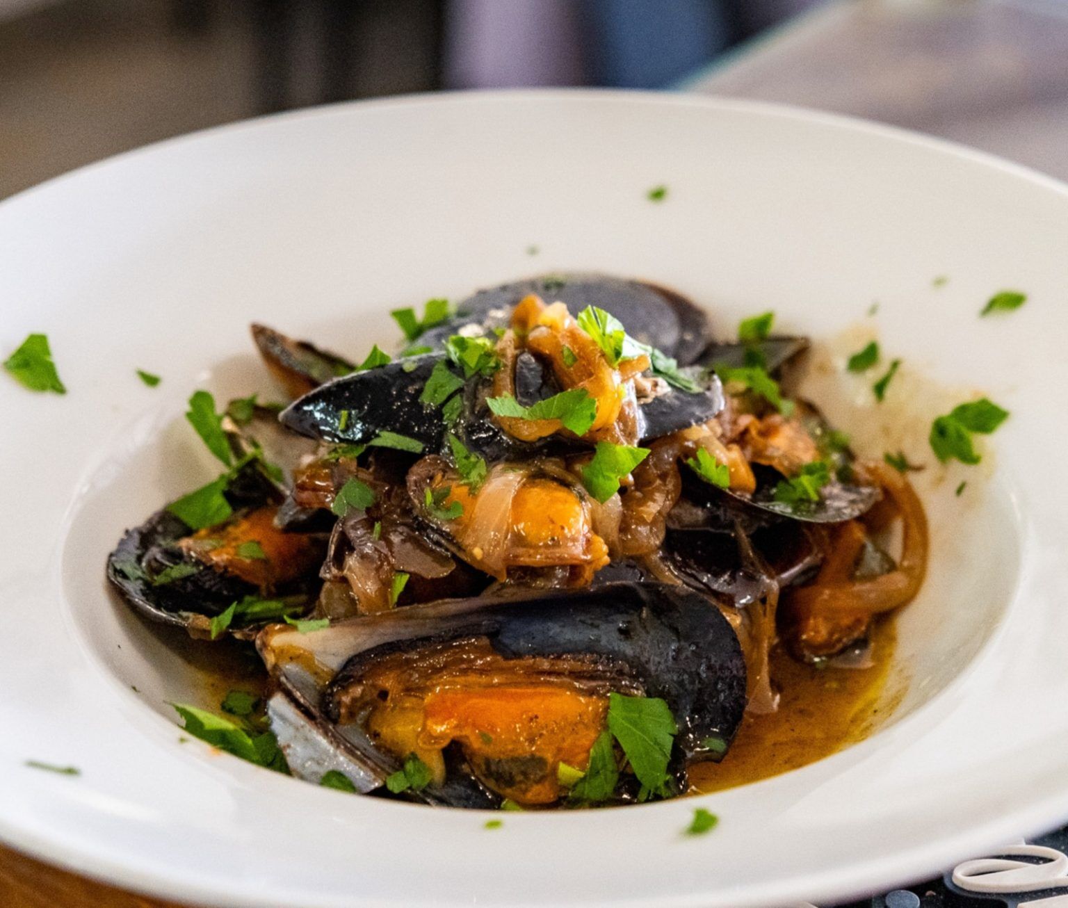 A Quick Guide of Restaurants/Bars on São Miguel With a Sea View - Livin ...